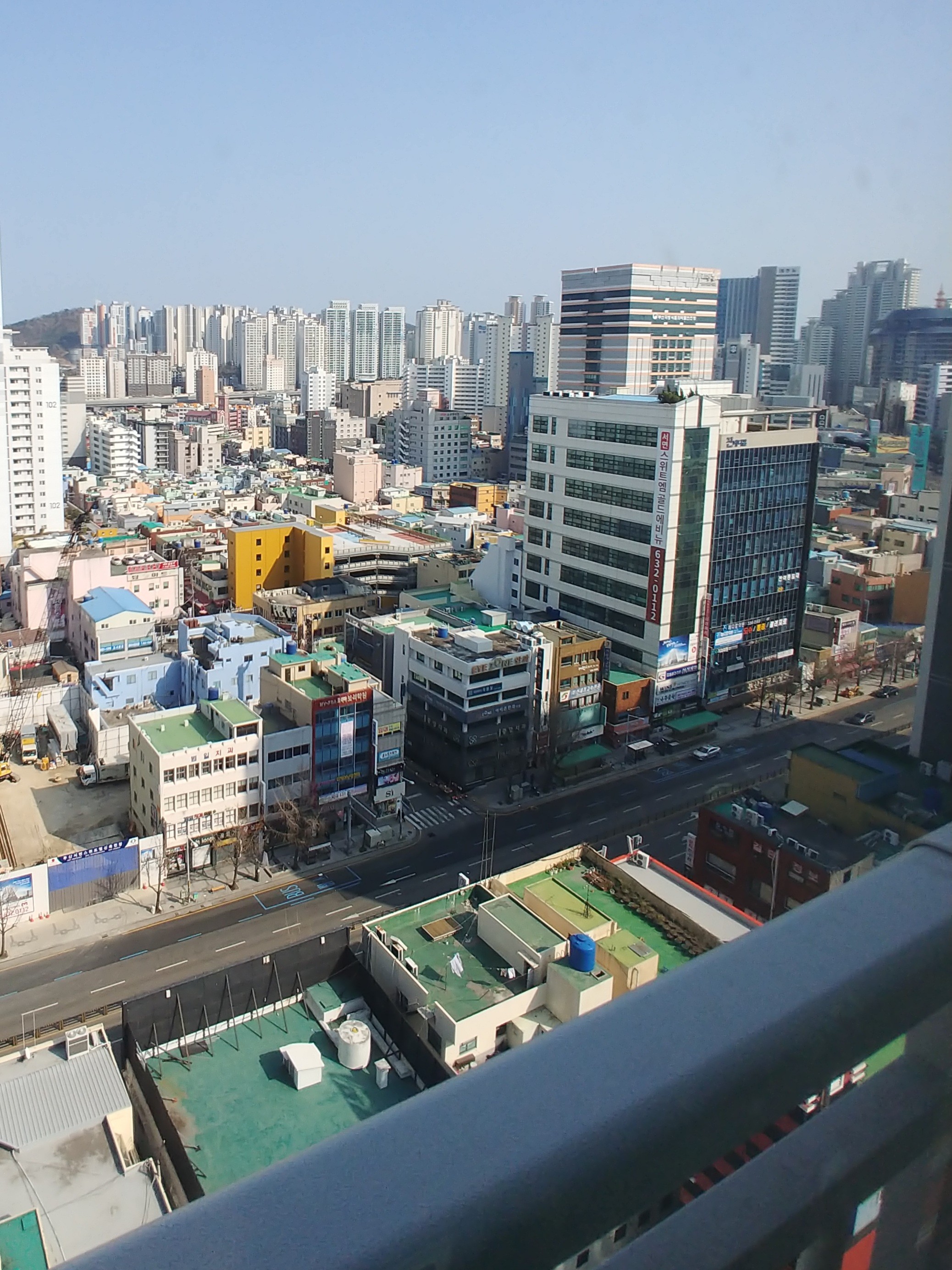 범천동 서면6차봄여름가을겨울의 실거래가 시세 매물 주변정보 아파트는 호갱노노