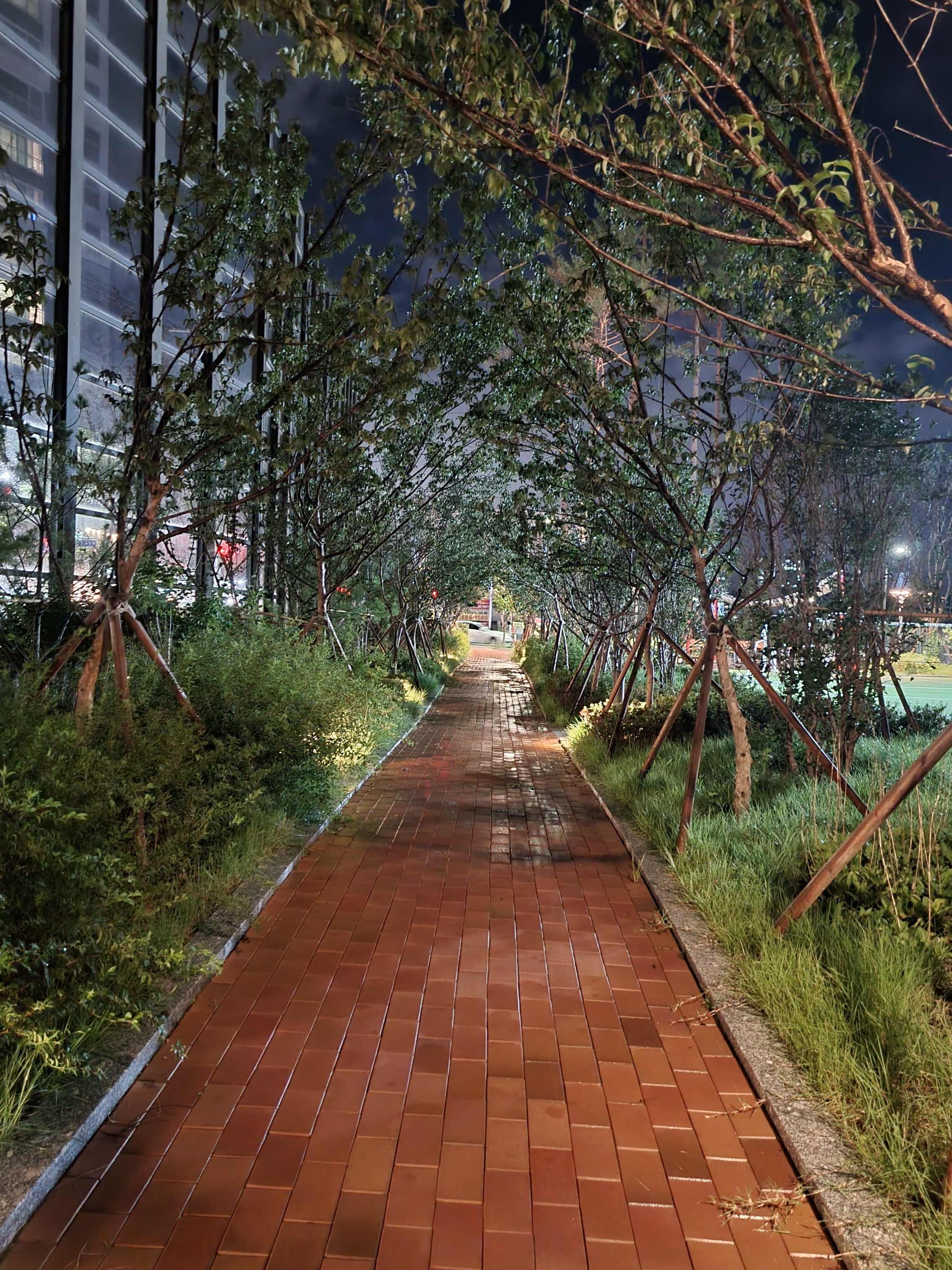 '중산동 힐스테이트펜타힐즈'의 실거래가, 시세, 매물, 주변정보 | 아파트는 호갱노노