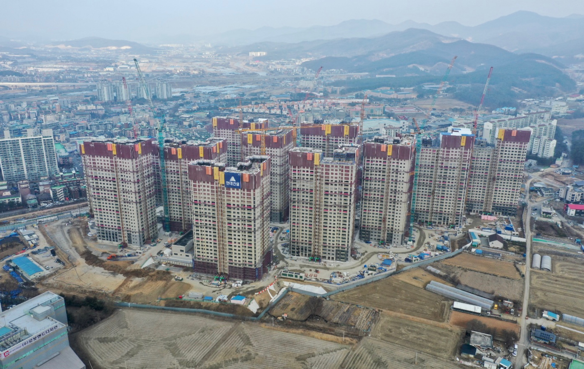 고림동 힐스테이트용인둔전역의 실거래가 시세 매물 주변정보 아파트는 호갱노노