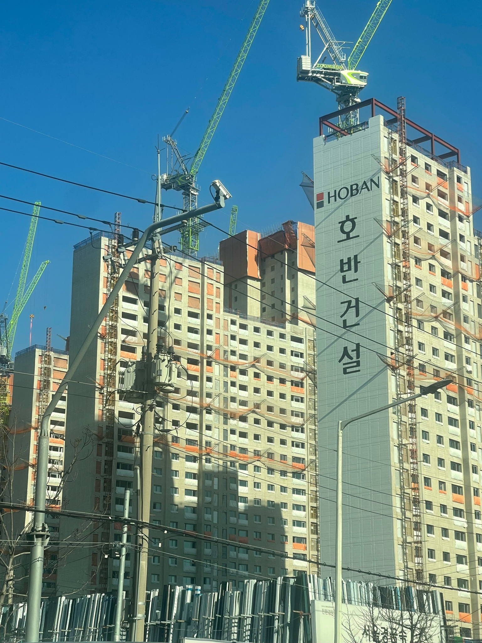 도마동 대전도마변동11구역호반써밋그랜드센트럴의 실거래가 시세 매물 주변정보 아파트는 호갱노노