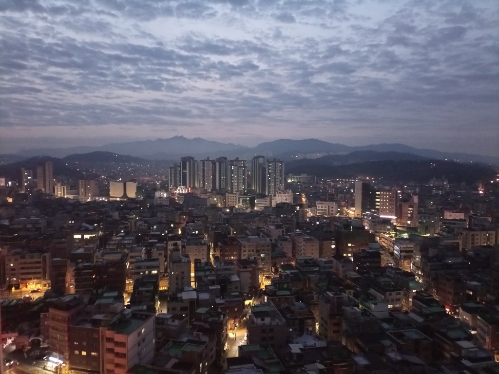 신림동 힐스테이트뉴포레의 실거래가 시세 매물 주변정보 아파트는 호갱노노