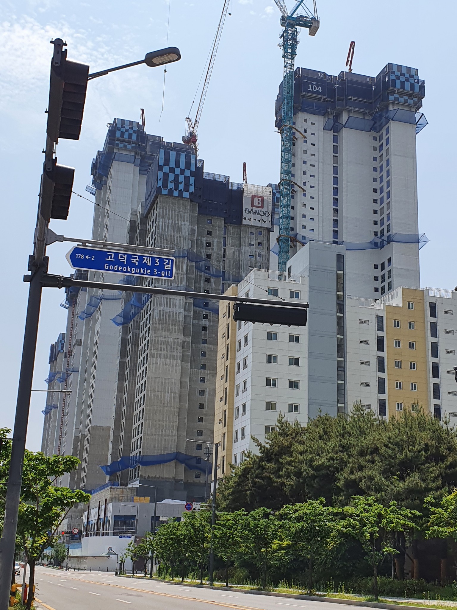 평택 고덕동 평택고덕신도시유보라더크레스트9 1 1bl의 실거래가 시세 매물 주변정보 아파트는 호갱노노