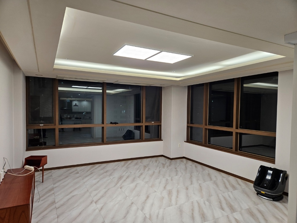 해운대두산위브포세이돈(오)의 이야기 | 주차장 혹시 어느정도로 협소한가요?