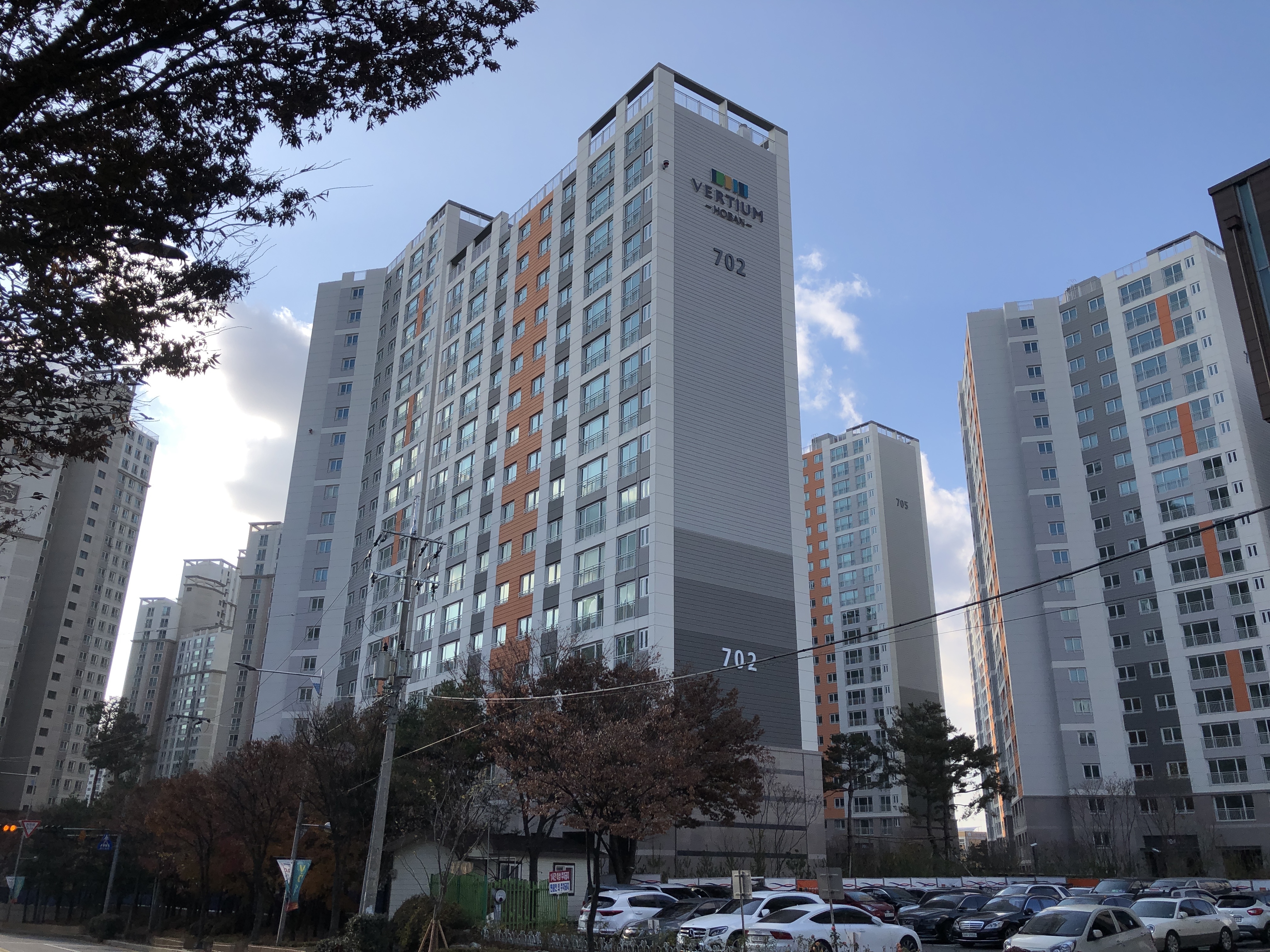 한강 장기동 호반베르디움더퍼스트의 실거래가 시세 매물 주변정보 아파트는 호갱노노